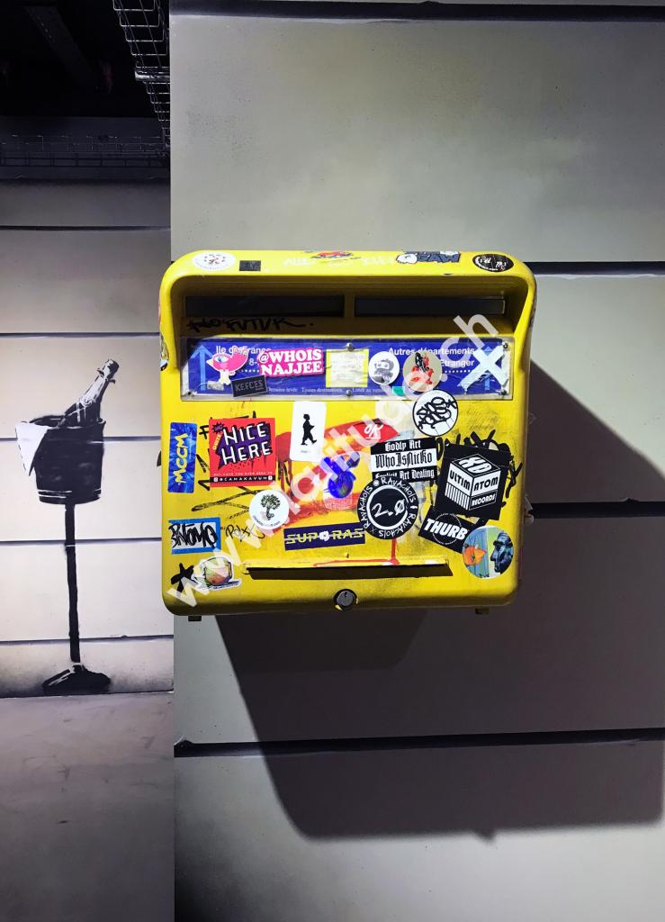 Boîtes aux lettres publiques du monde - Official mailboxes around the ...