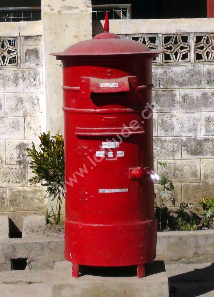 Boîtes aux lettres publiques du monde - Official mailboxes around the ...
